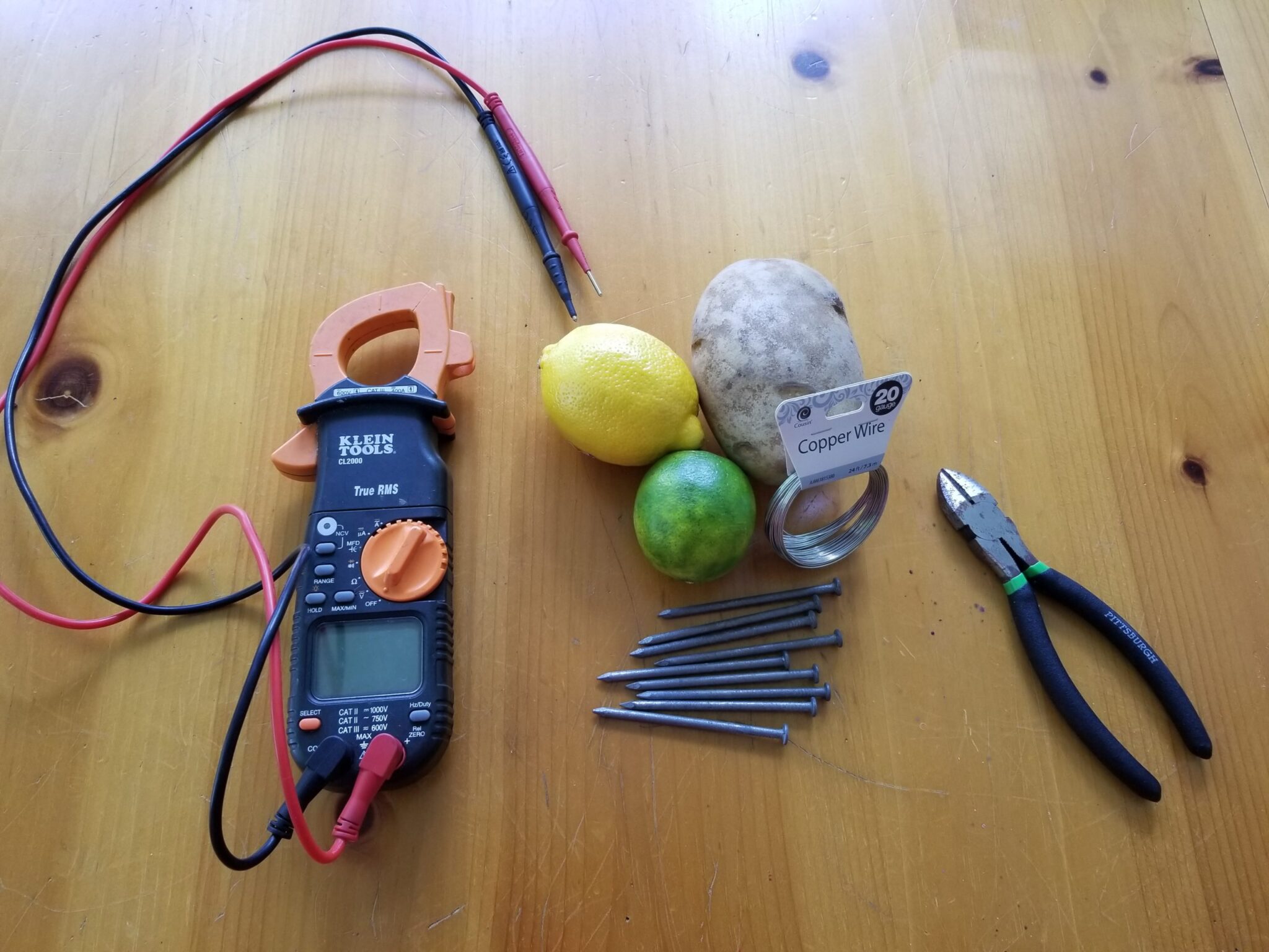 Make Your Own Battery Experiment - Science Center: Home Experiments For ...